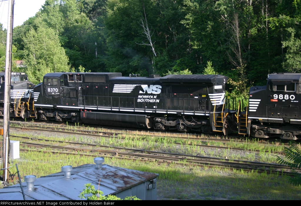 NS 8370